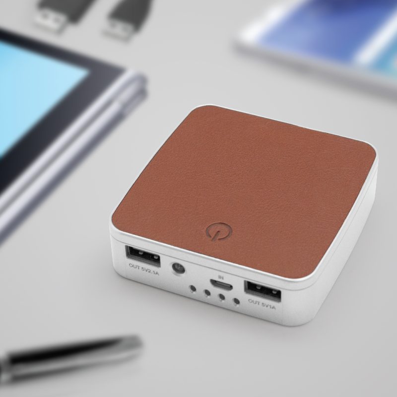 PORTABLE LEATHER POWER BANK – ACE Premiums